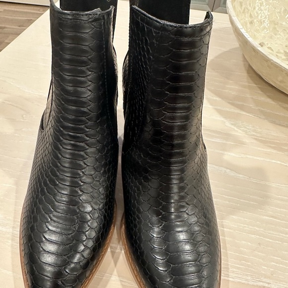 Zby | Shoes | Zby Black Crocolike Booties With Wooden Soles Brand New ...